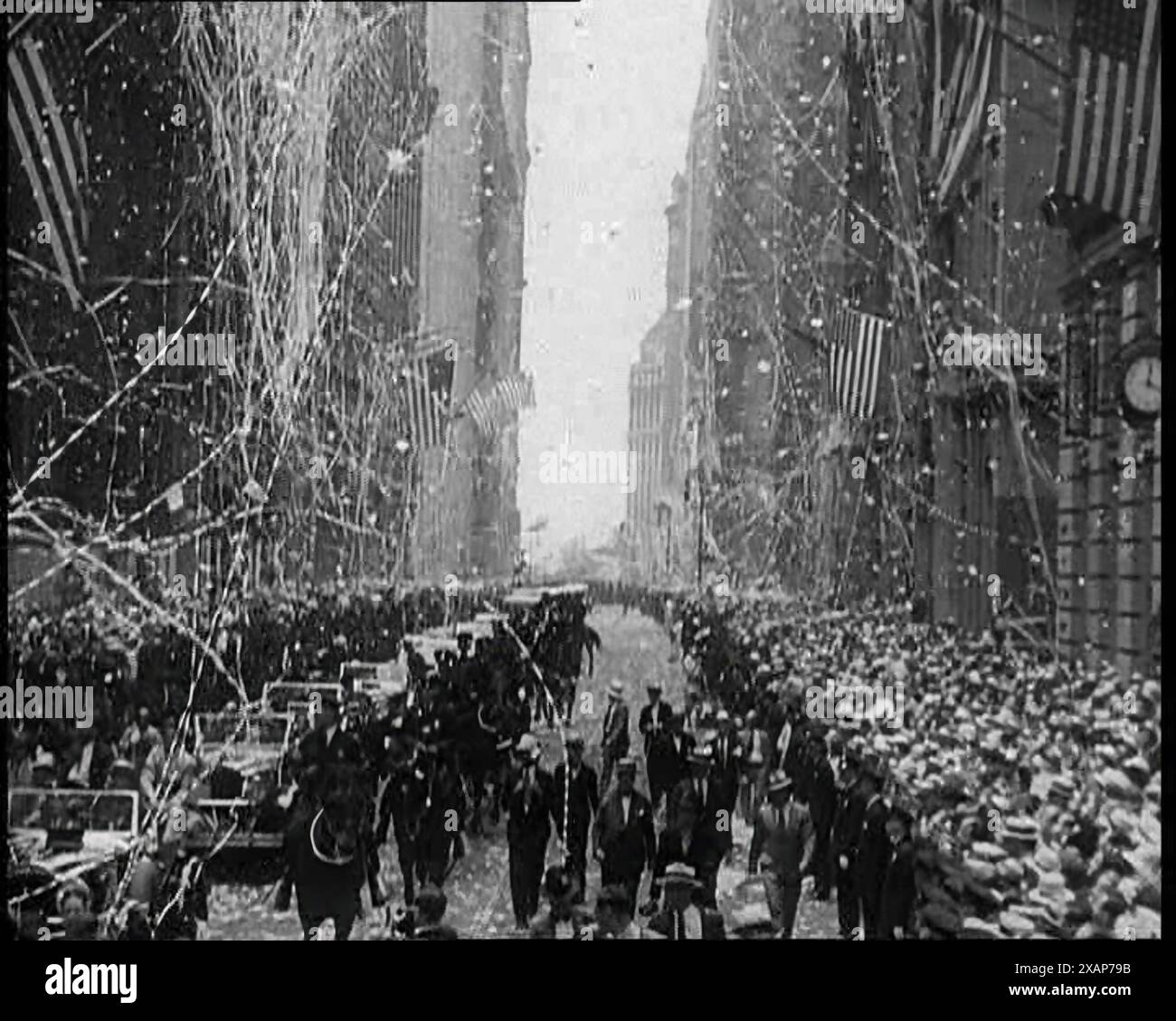 Pilot watching movie reel hi-res stock photography and images - Alamy