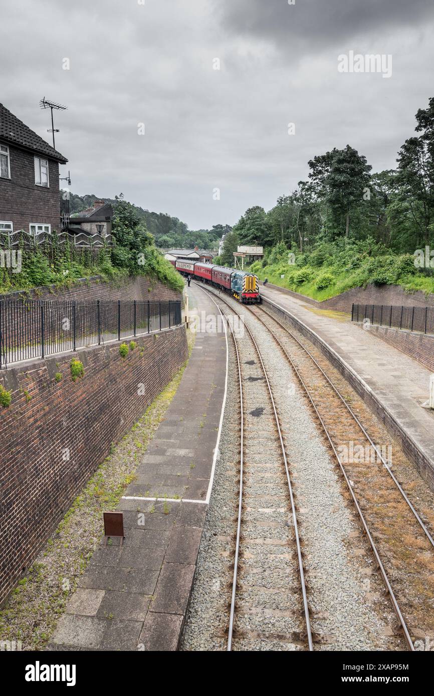 A restored Class 08 diesel shunter with passengers at the Llangollen ...