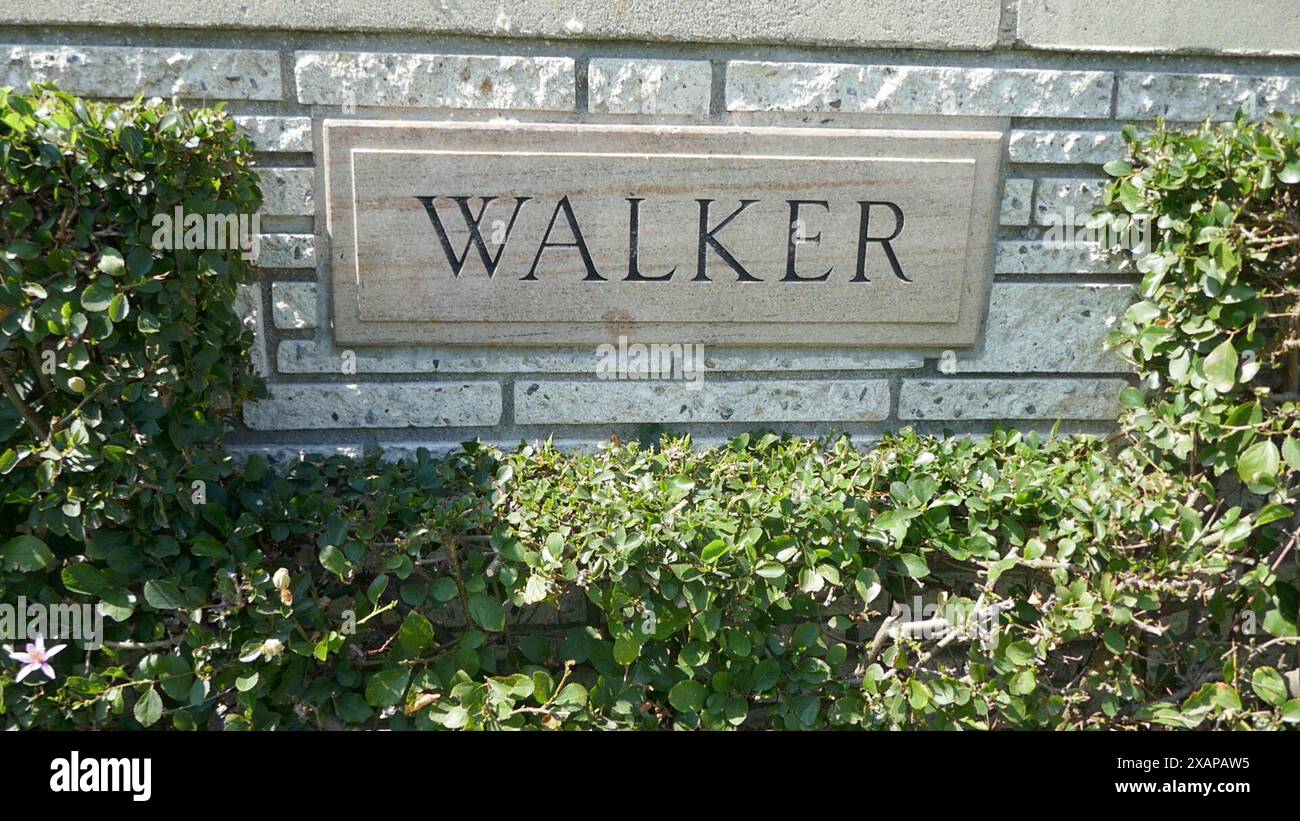 Los Angeles, California, USA 6th June 2024 Actor Paul Walker Grave in Court of Liberty, Gardens ...