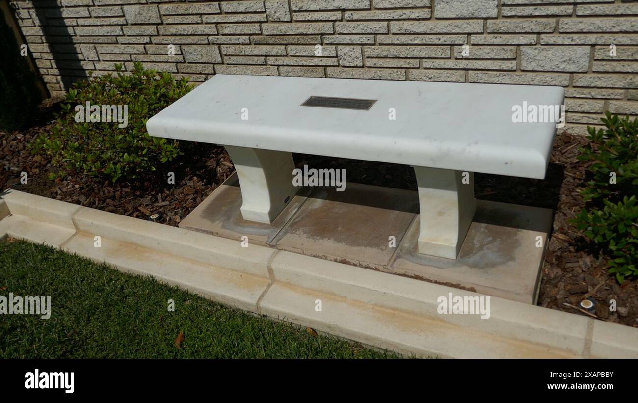 Los Angeles, California, USA 6th June 2024 Jerry Buss Grave in Court of ...