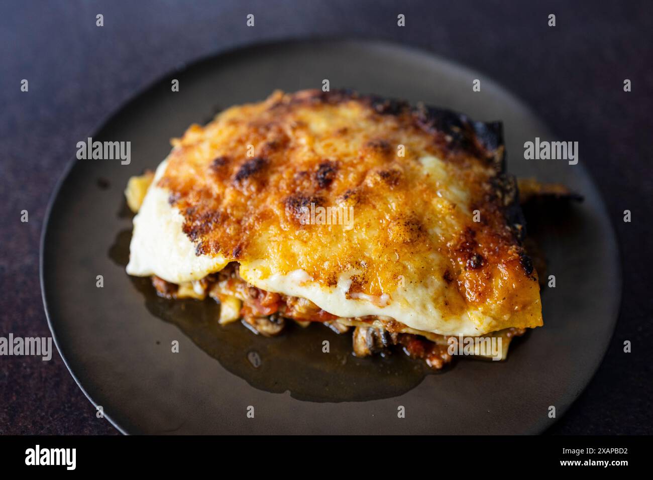 Lasagna slice on plate hi-res stock photography and images - Alamy