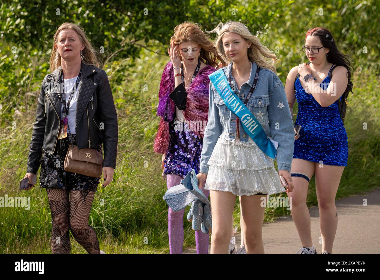 Edinburgh, Scotland, UK. 7th June, 2024. ‘Swifties' make their way to ...