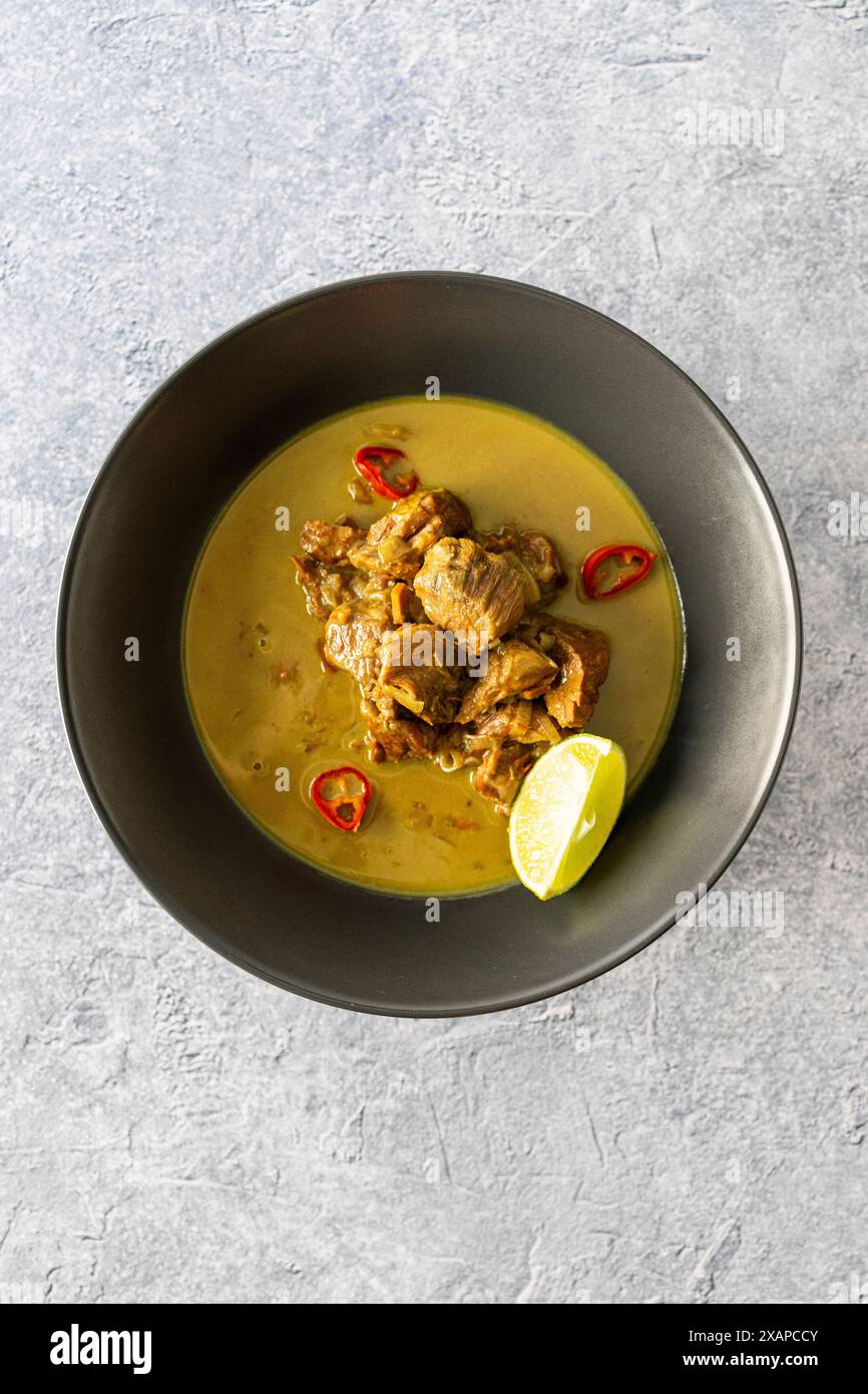 Malaysian rendang beef curry Stock Photo - Alamy