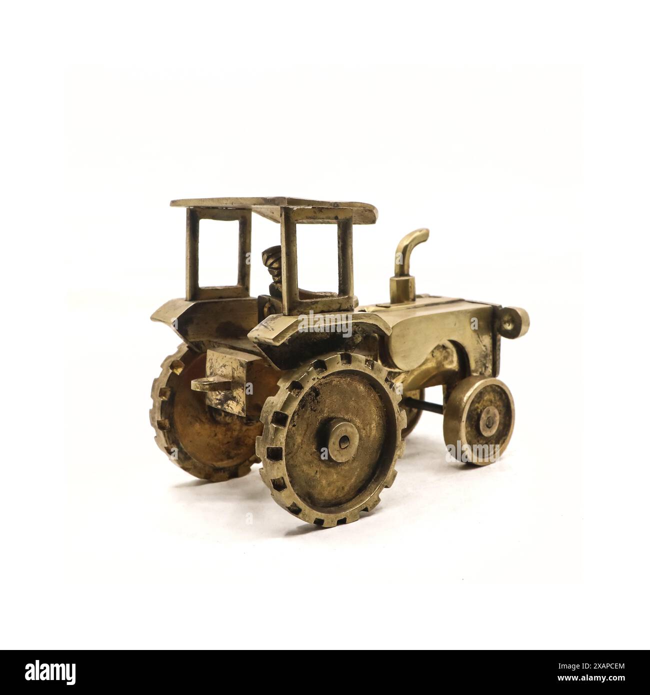 Old rusty car in Cut Out Stock Images & Pictures - Alamy