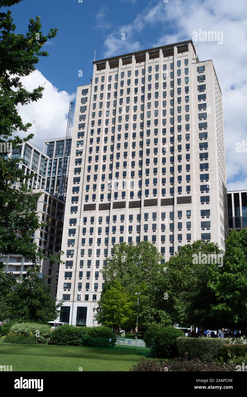 The Shell HQ in London Stock Photo - Alamy