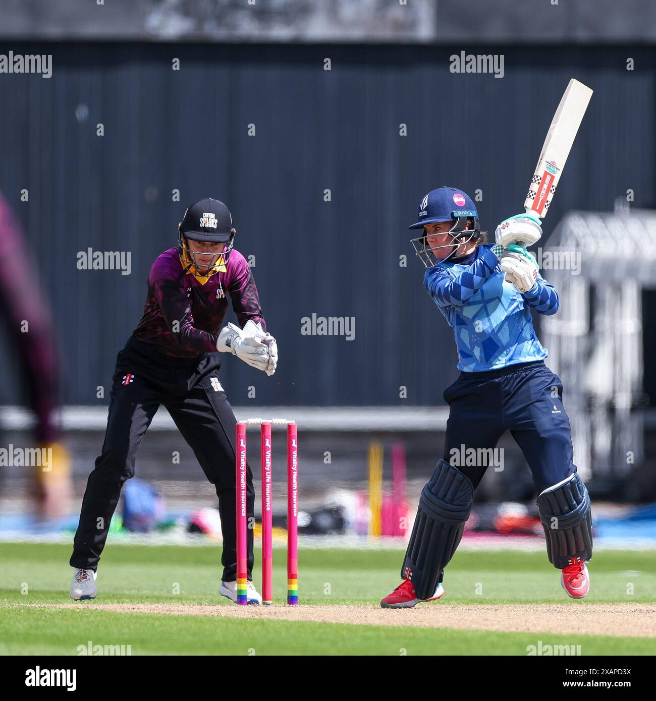 Birmingham, UK. 08th June, 2024. Lauren Winfield-Hill in action with ...