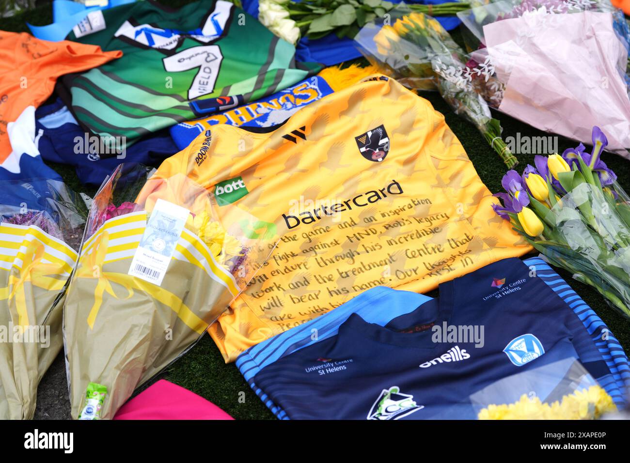 Tribute to Rob Burrow outside the stadium ahead of the Betfred Women's ...