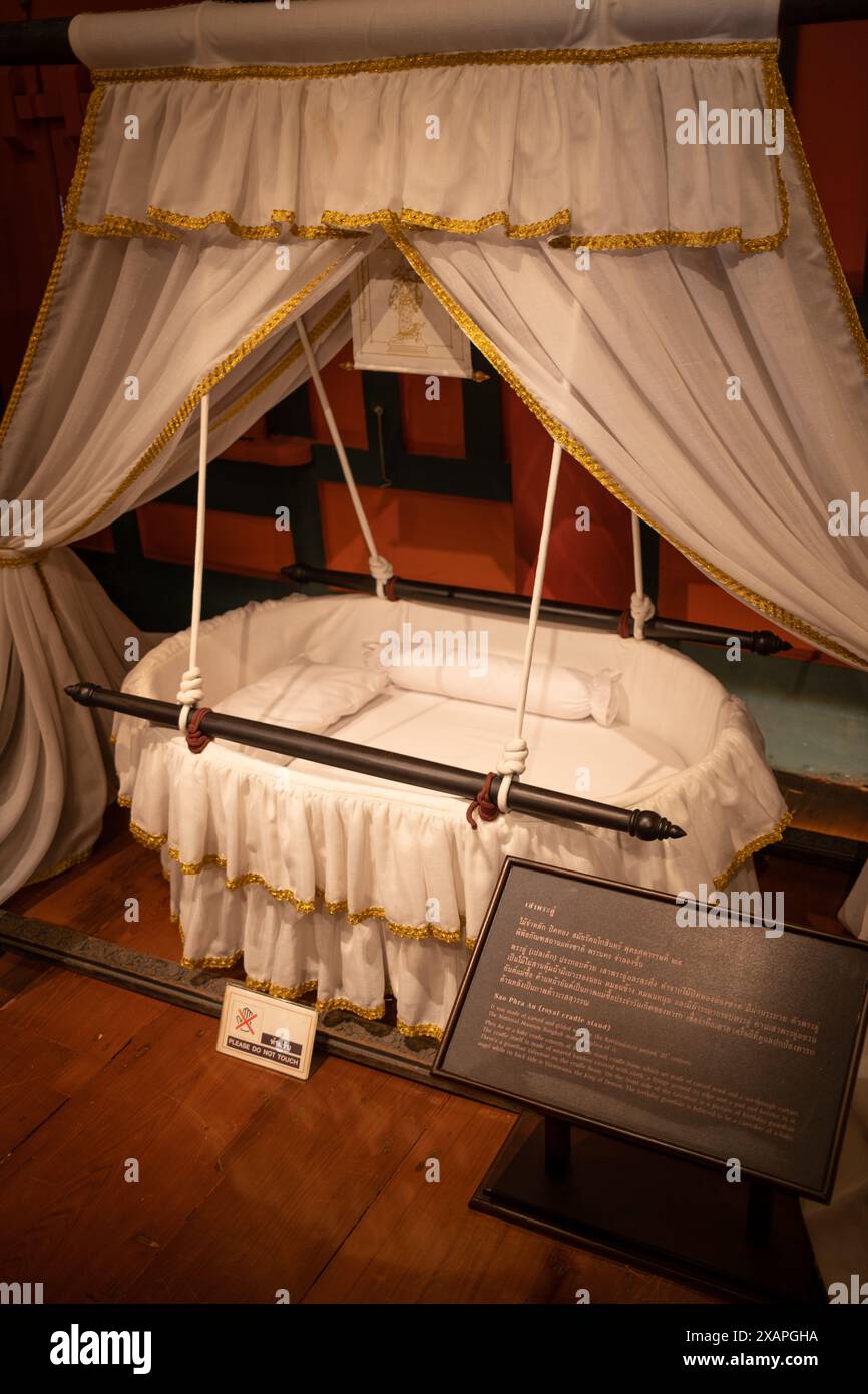 Royal lullaby bed hi-res stock photography and images - Alamy