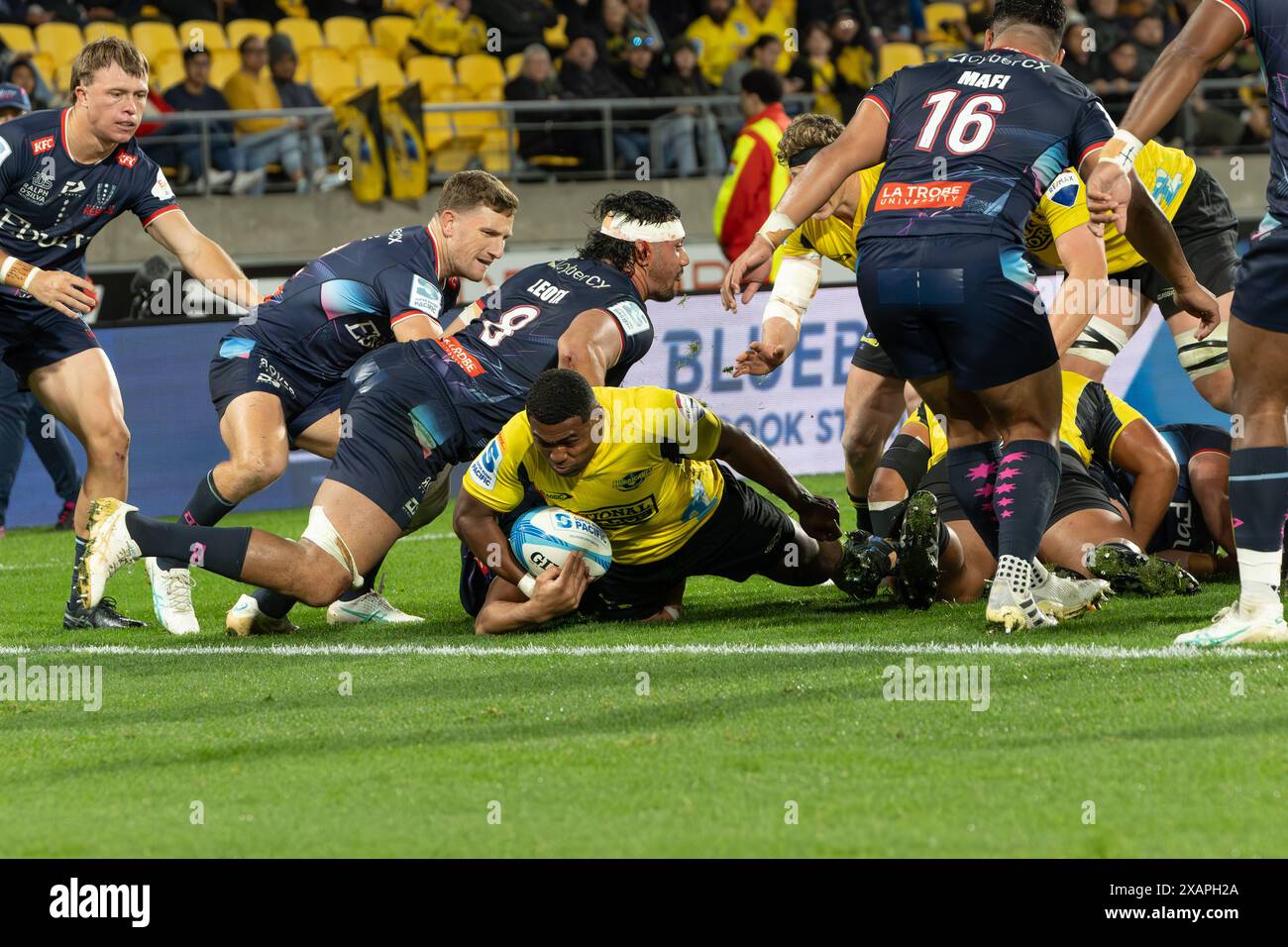 Super rugby pacific quarter finals hi-res stock photography and images ...
