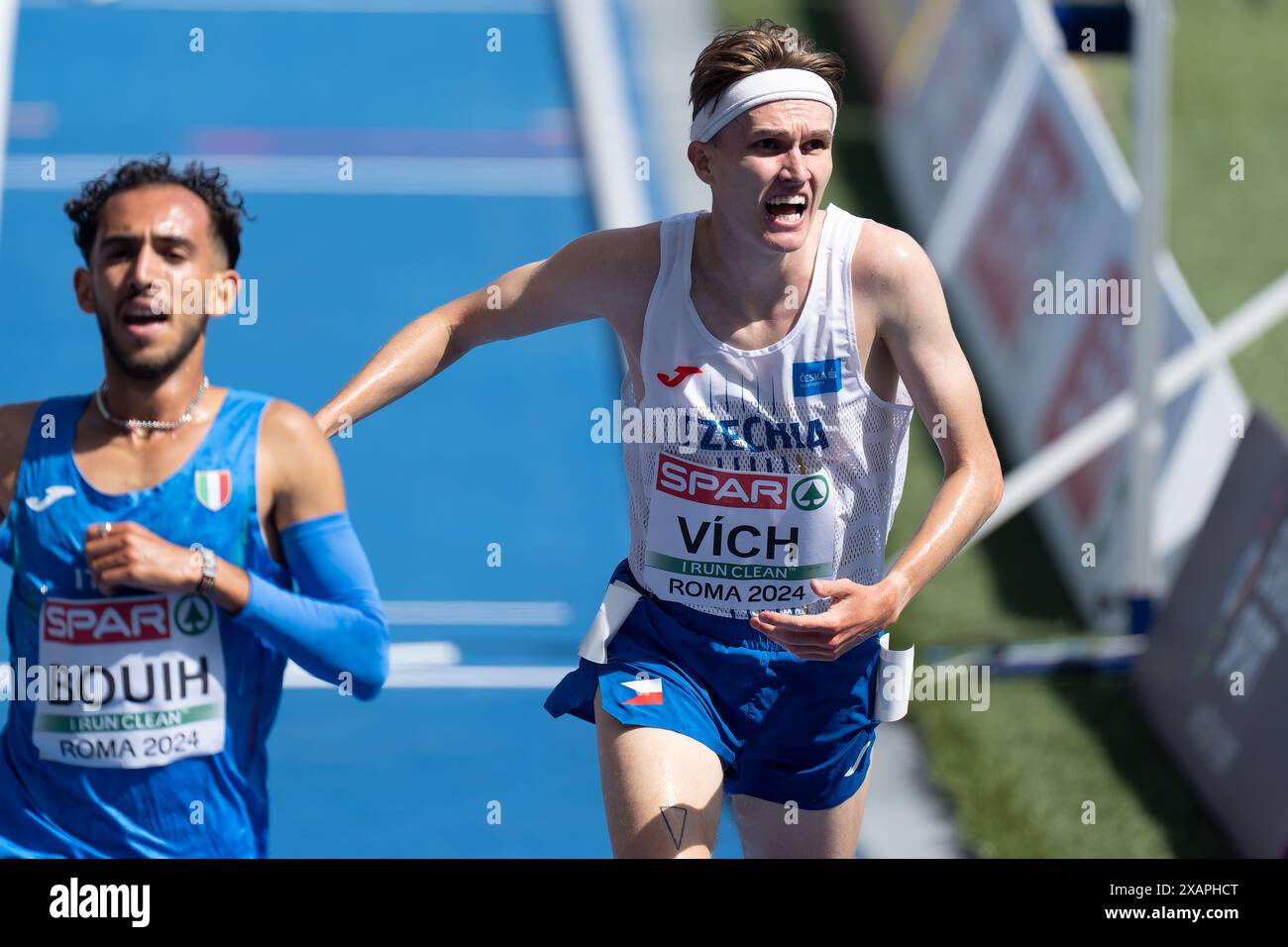 Damian vich hi-res stock photography and images - Alamy