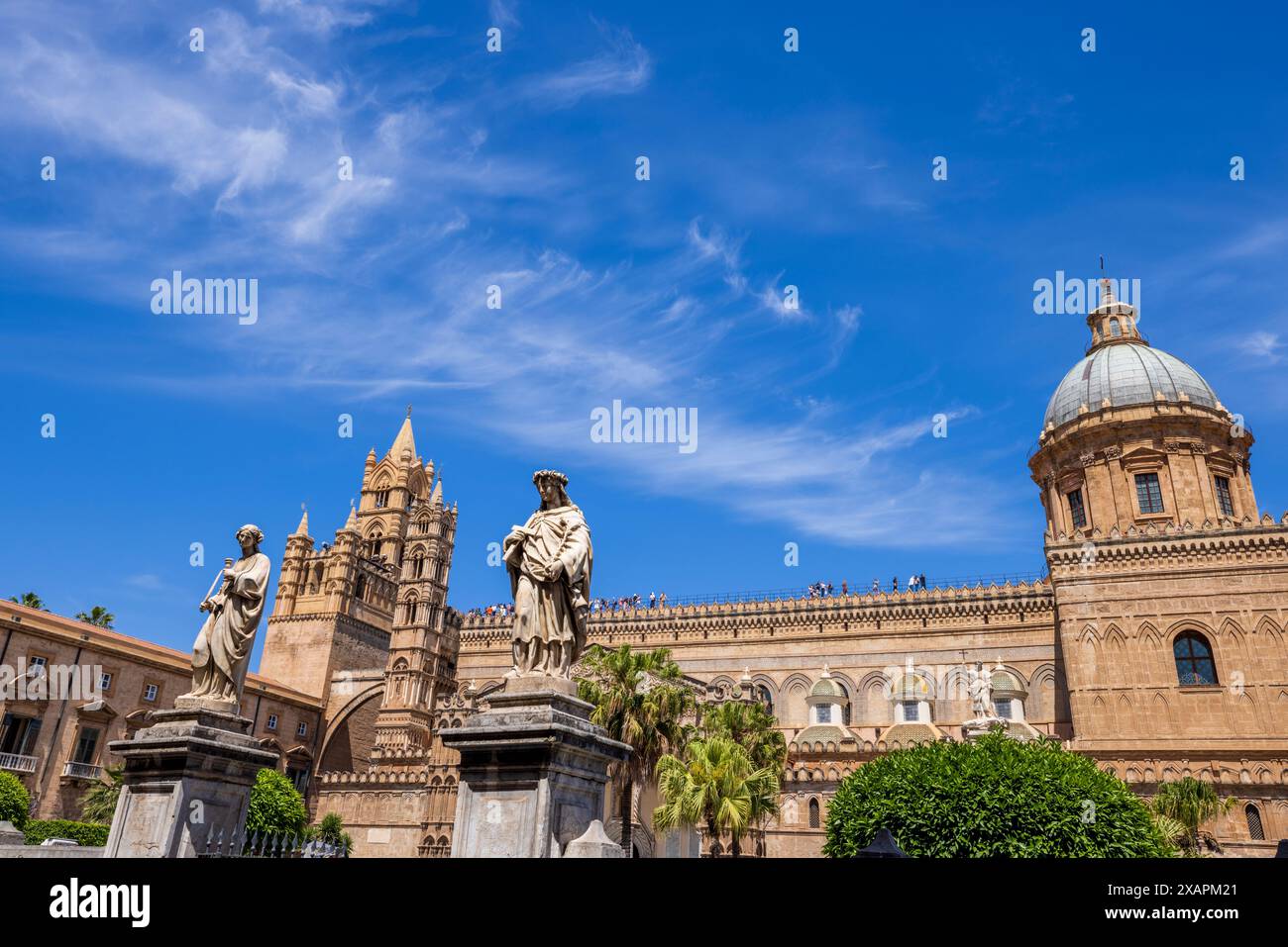 Palermo cathedral with statues of saints on the entrance gate, Palermo ...