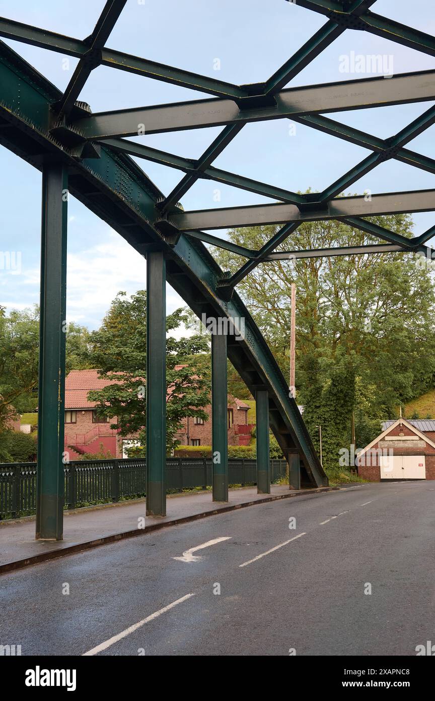 29 may 2024 - ruswarp/ UK :iron bridge at ruswarp outside whitby in ...