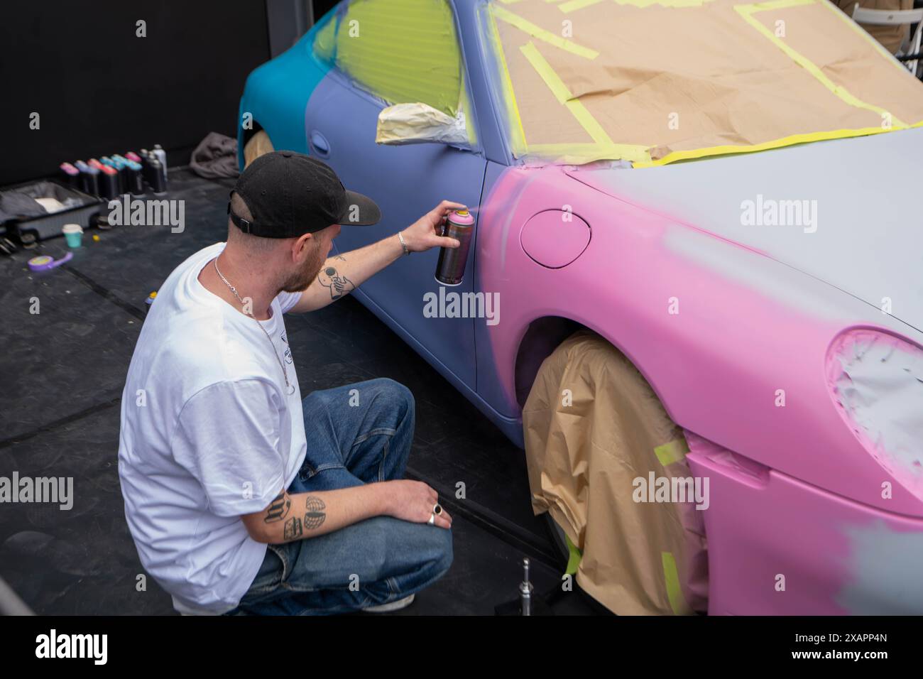 Shenfield Essex 8th Jun 2024 Renowned modern artist "Mr. Penfold" Tim ...