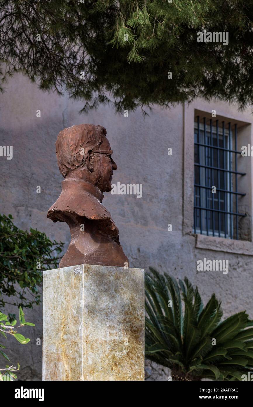 bronze bust on a marble pedestal of the venerable Diego Hernández ...