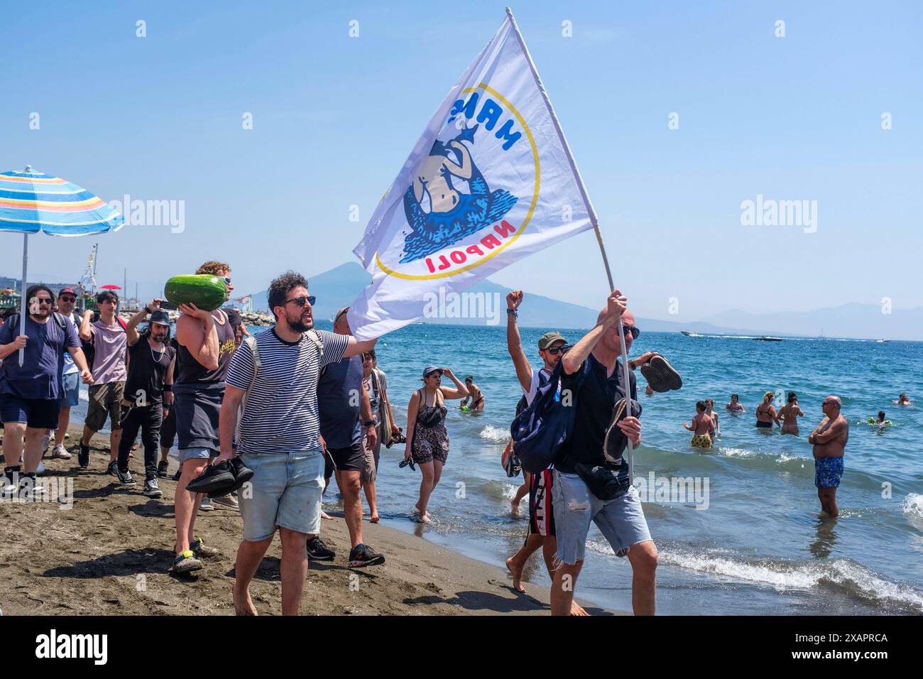 Free sea, activists protest for the right to access the sea The ...