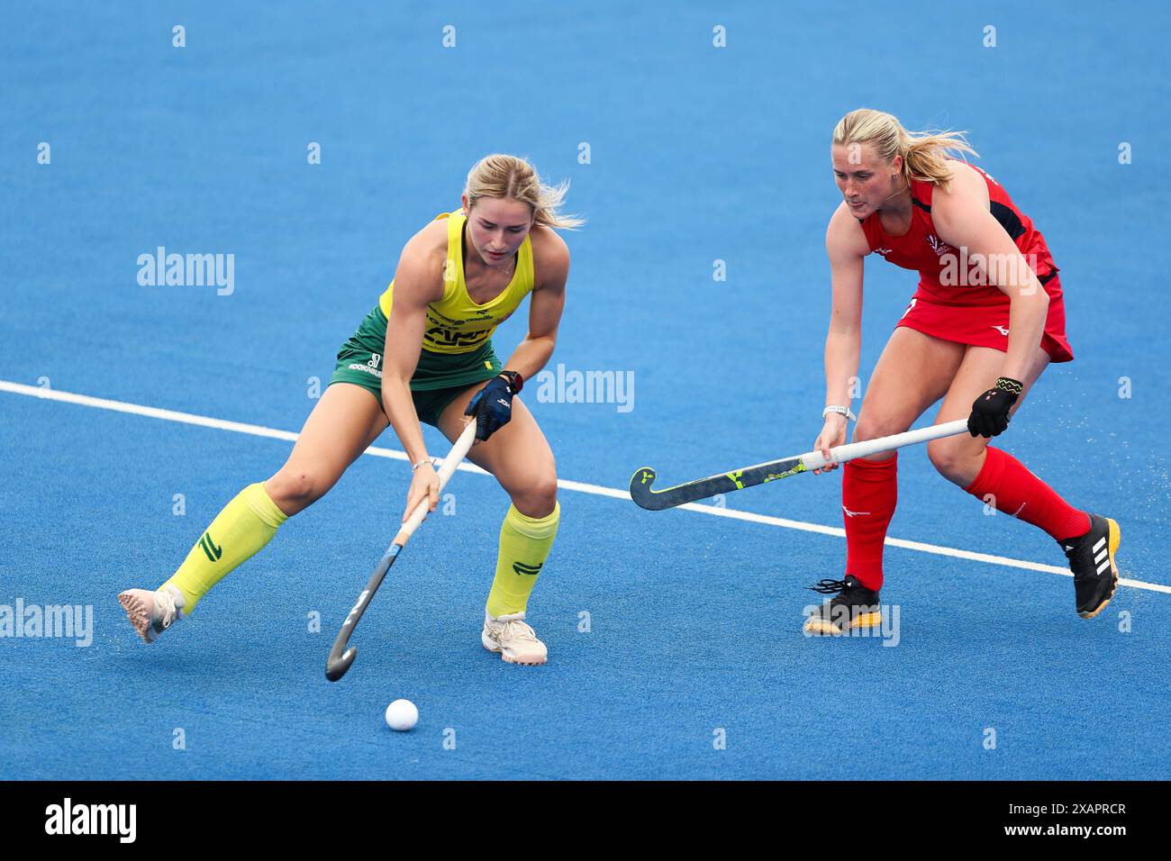 Great Britain's Sophie Hamilton battles for the ball against Australia ...