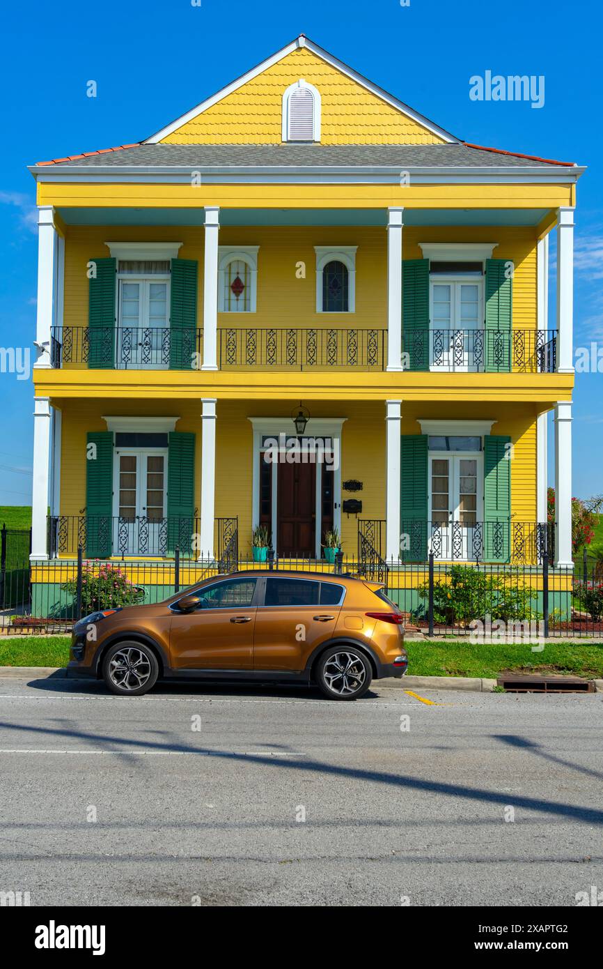 Colorful townhouse with double gallery, Algeries, New Orleans ...