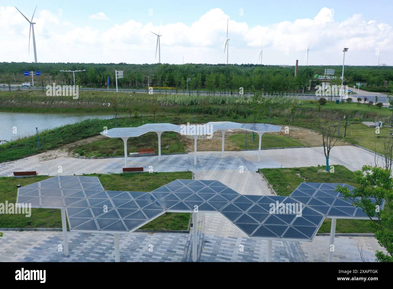 (240608) -- YANCHENG, June 8, 2024 (Xinhua) -- This aerial drone photo ...