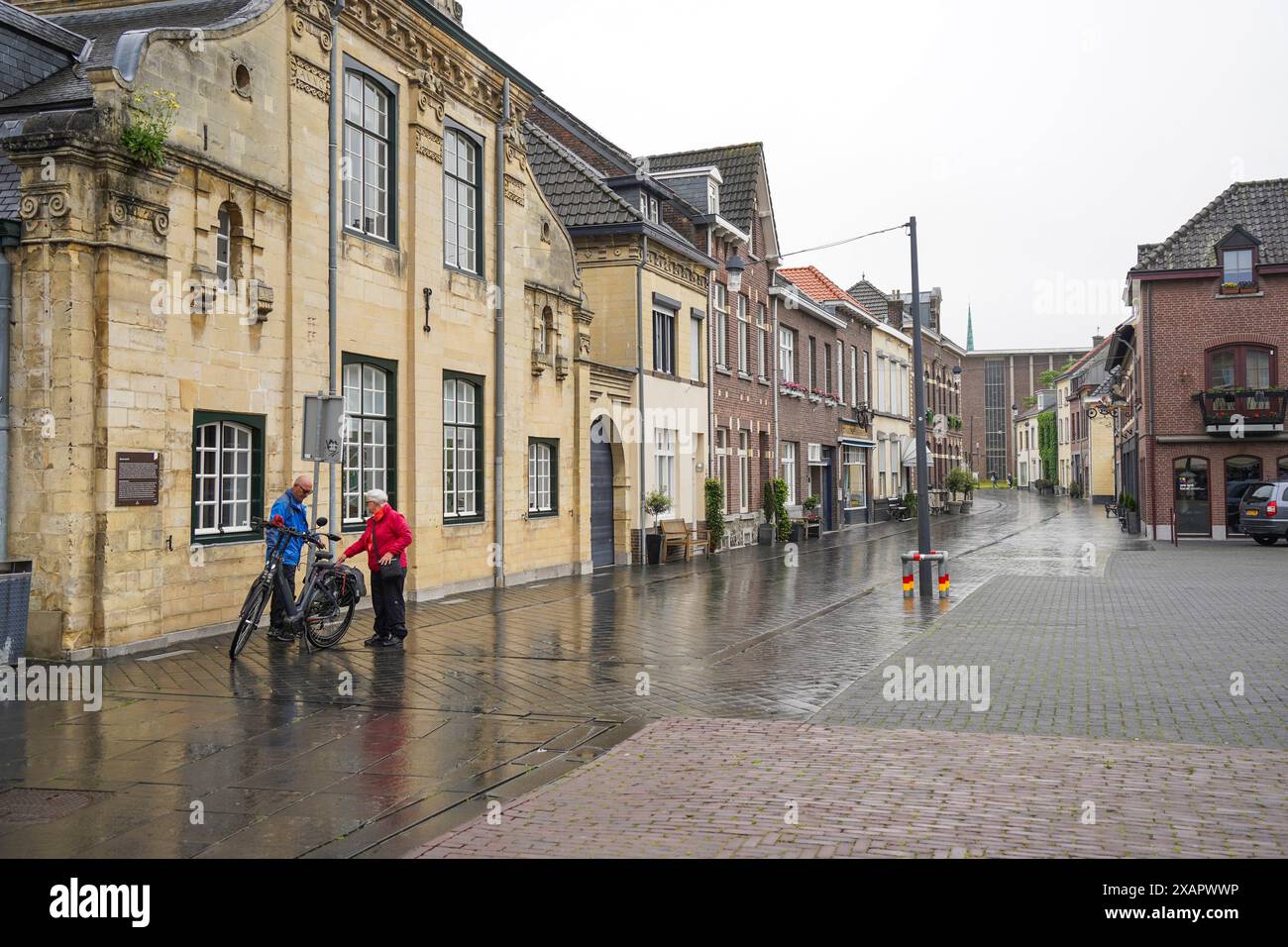 Historic centre of Valkenburg aan de Geul, authentic marlstone houses ...