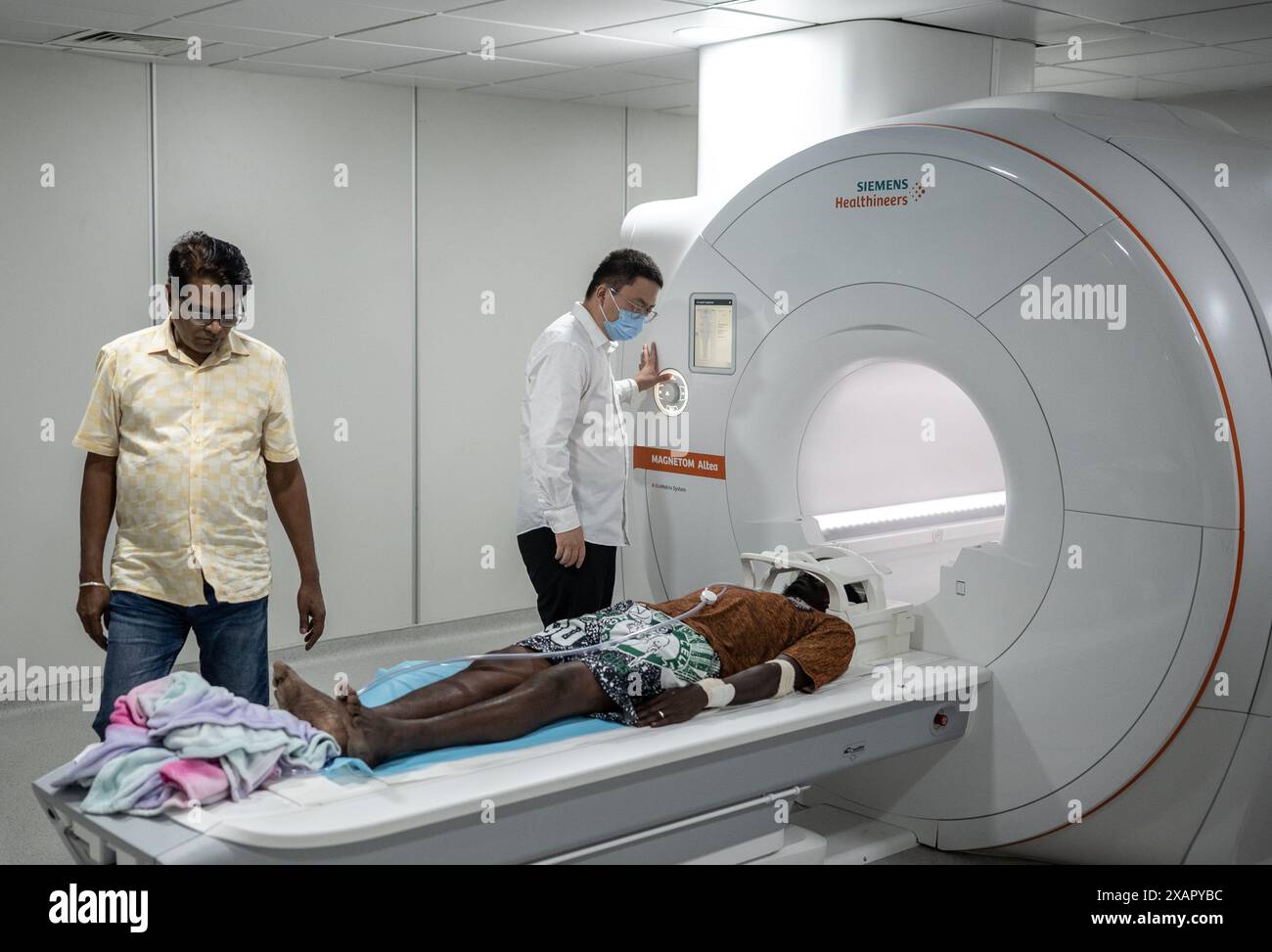 Victoria, Seychelles. 5th June, 2024. Chinese medical team member Sun ...