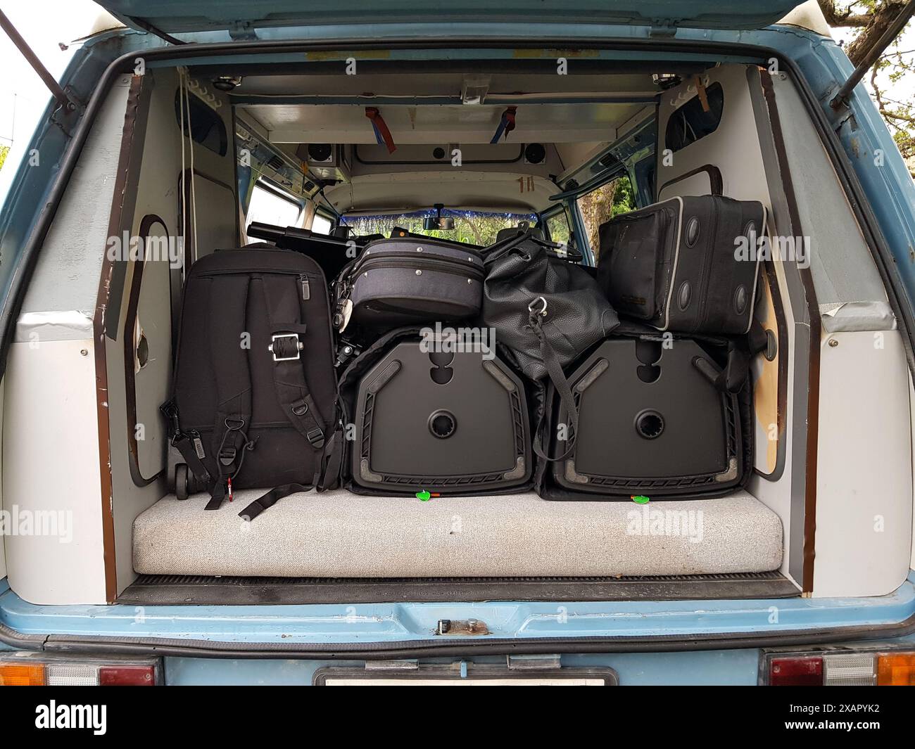 The instruments in the cases are loaded into the van and we are ready ...