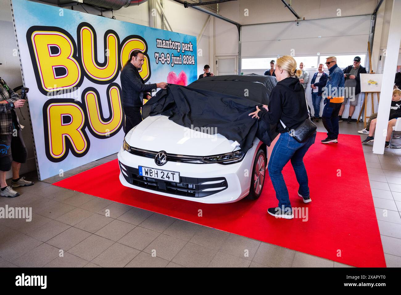 Exclusive preview (In swedish: exklusiv förhandsvisning) of the new VW ...