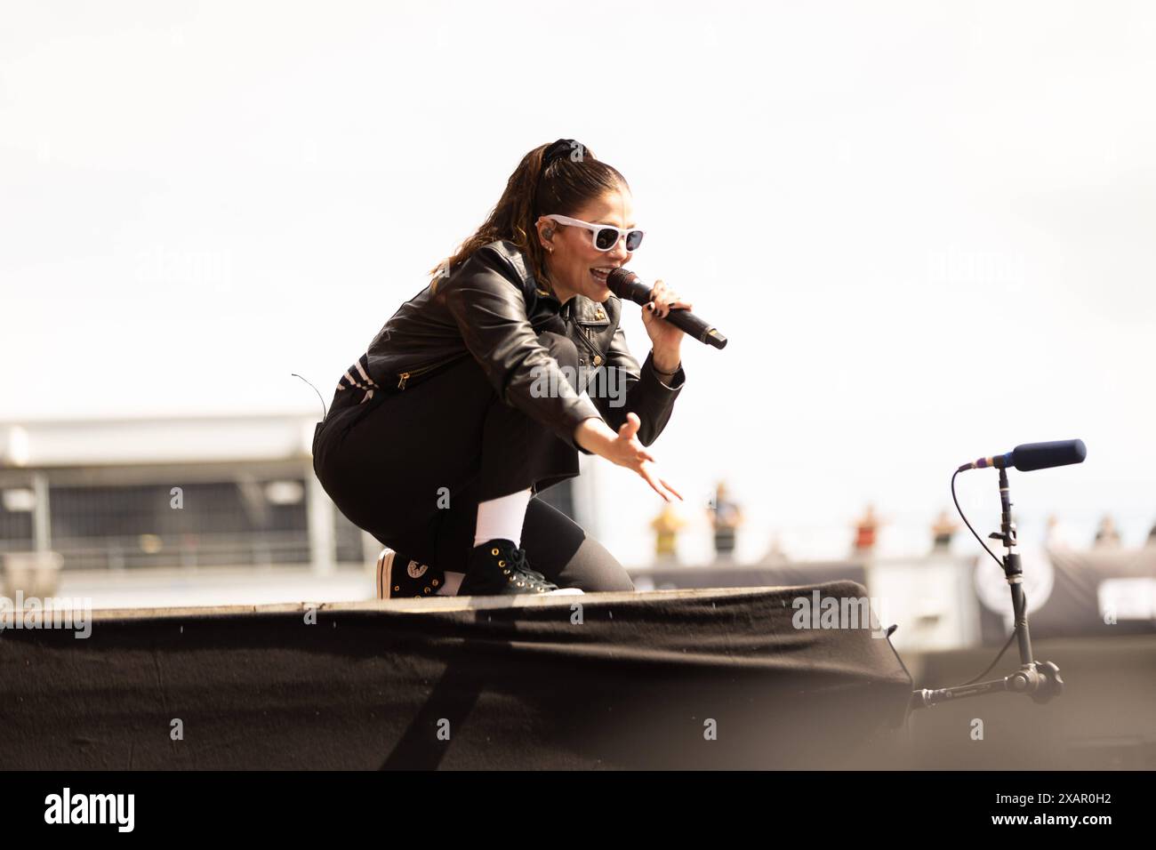 Aimee Allen Gesang während des Auftritts der amerikanische Ska-Punk ...