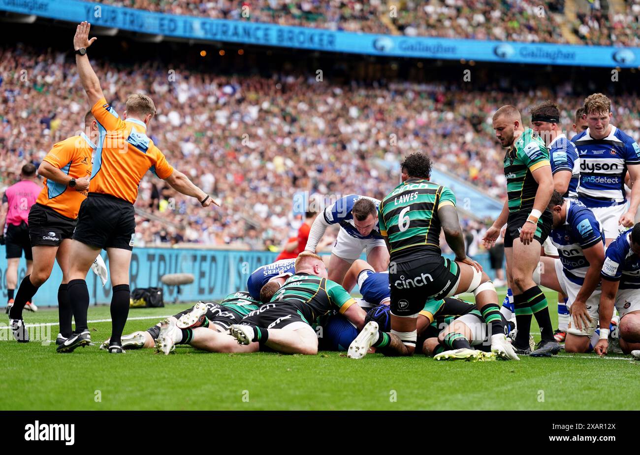 Thomas du toit northampton hi-res stock photography and images - Alamy