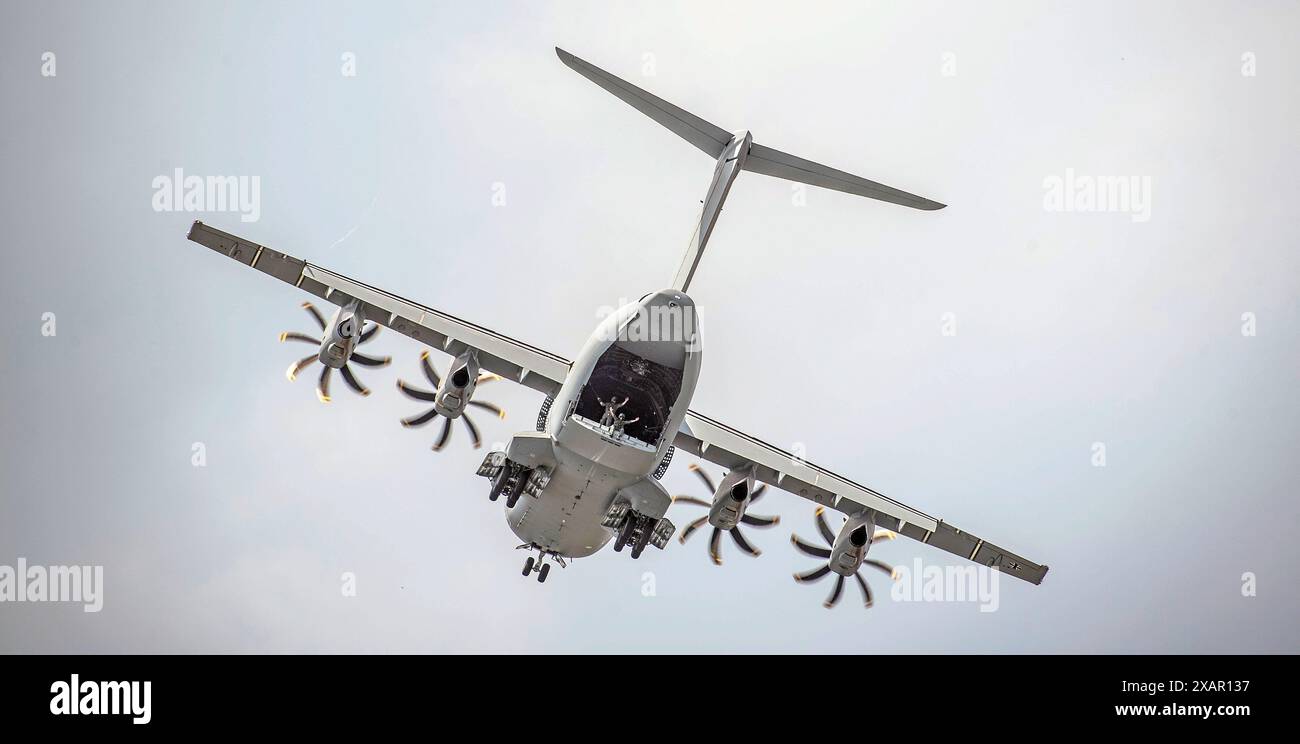 Rostock, Germany. 08th June, 2024. An Airbus A400M "Grizzly" military ...