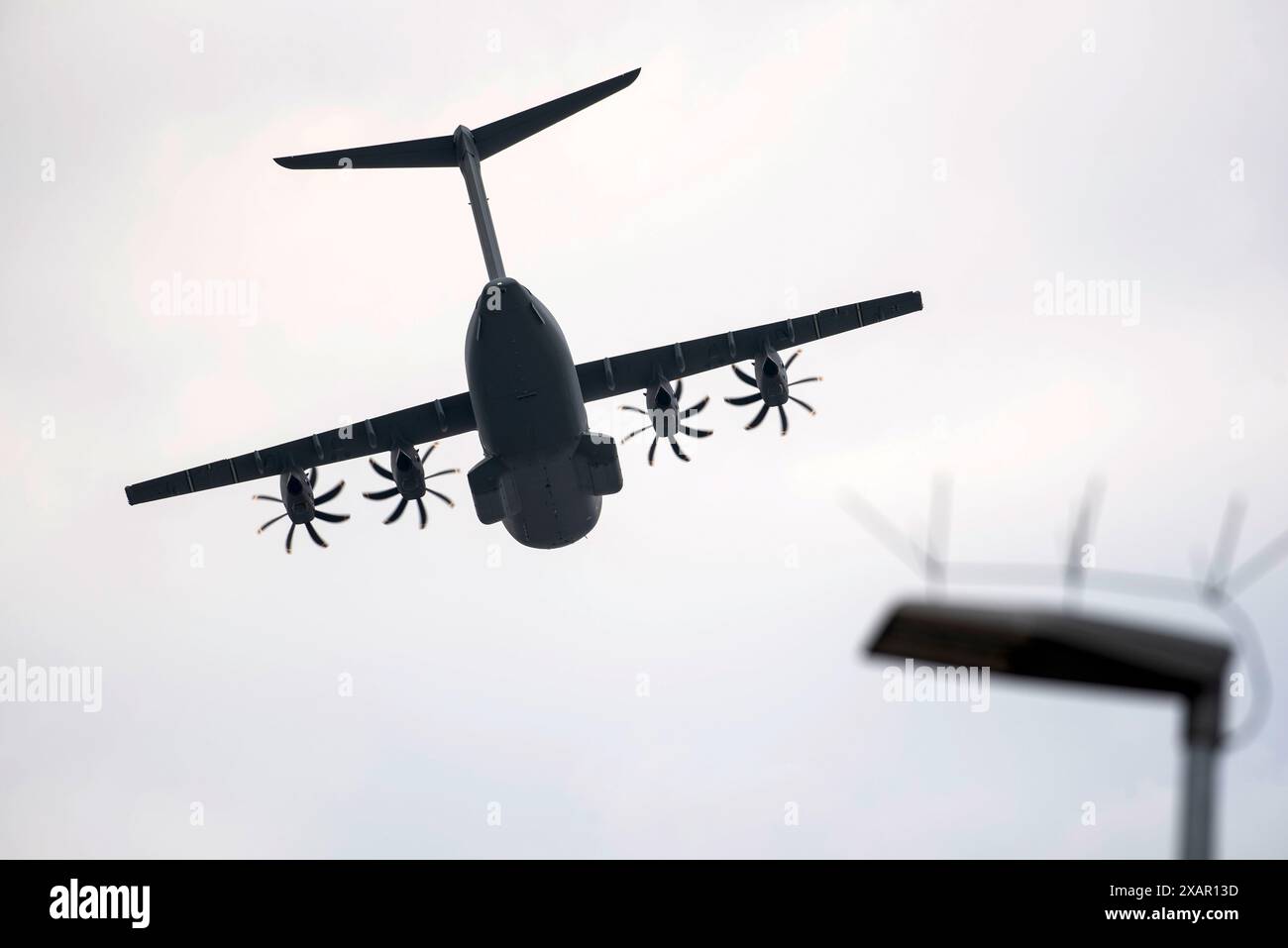 Rostock, Germany. 08th June, 2024. An Airbus A400M "Grizzly" military ...