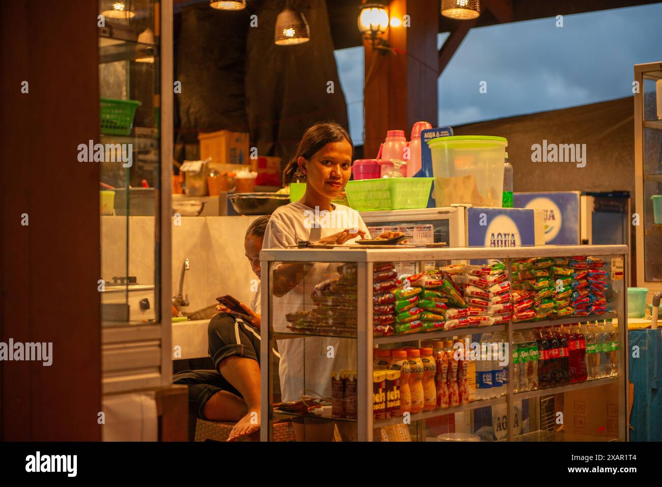 Market sulawesi indonesia shopping hi-res stock photography and images ...