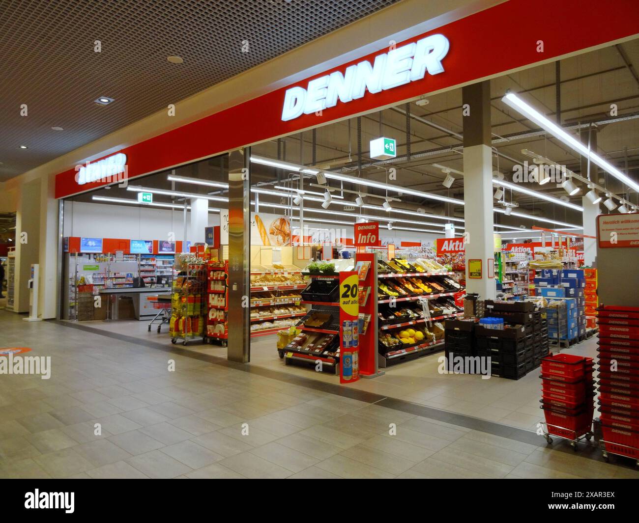 Anton Geisser 08.06.2024 Detailhandel Denner Schweiz Logo Schriftzug ...