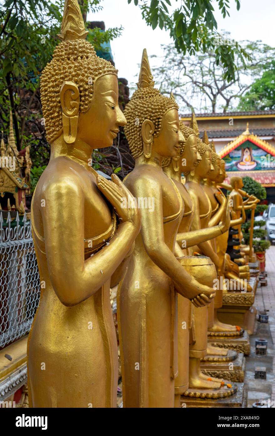 Buddha statues, Wat Si Muang, Vientiane, Laos Stock Photo - Alamy