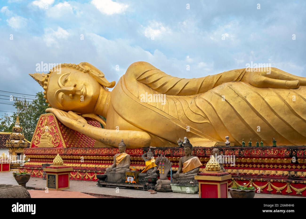 Reclining sleeping hi-res stock photography and images - Alamy