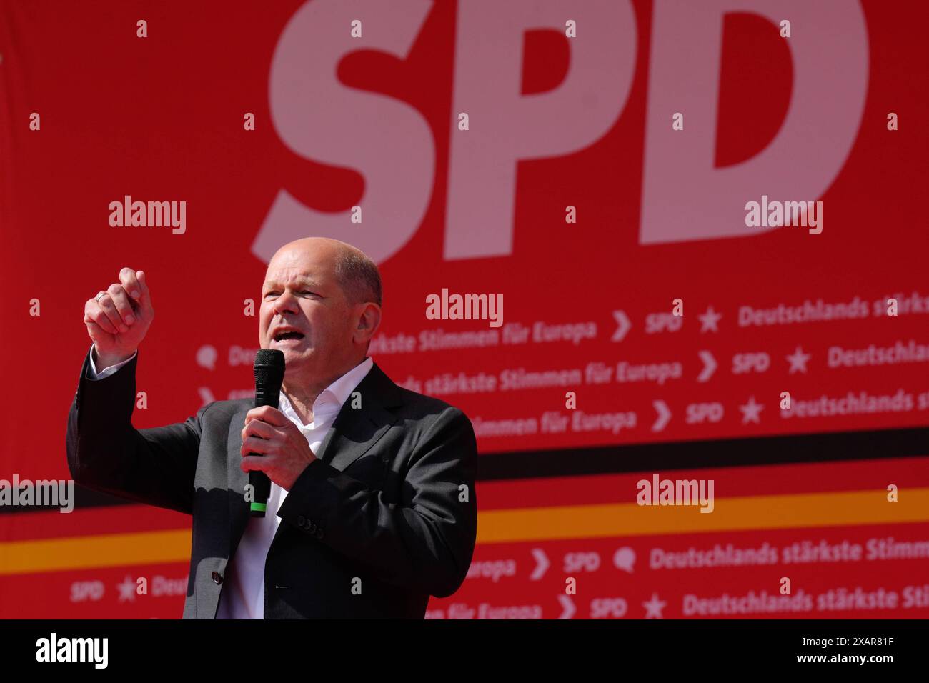 SPD Abschlusskundgebung zur Europawahl in Duisburg Bundeskanzler Olaf ...