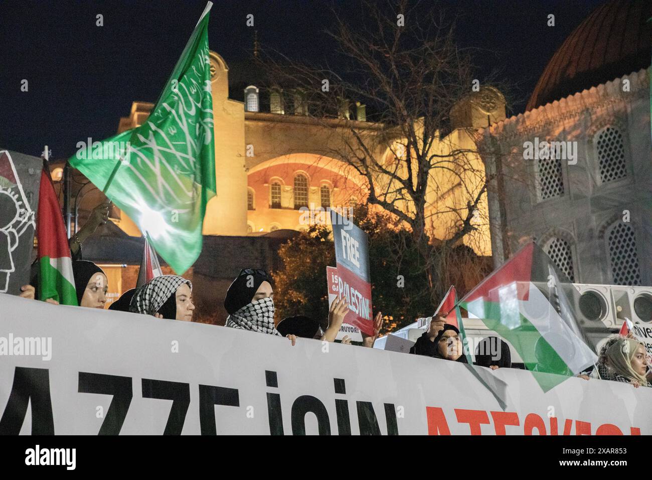Pro-Palestinian protests in front of Hagia Sophia Grand Mosque in ...
