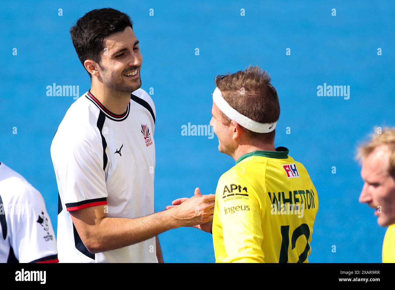 Great Britain's Lee Morton shakes hands with Australia's Jake Whetton ...