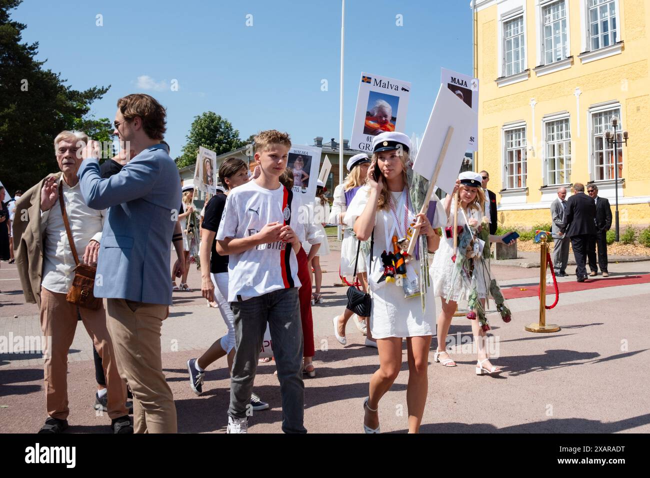 NEW GRADUATE on MOBILE PHONE, GRADUATION CELEBRATION, ÅLAND, FINLAND ...