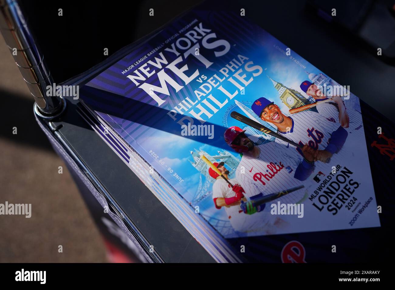Mlb london series programme hi-res stock photography and images - Alamy