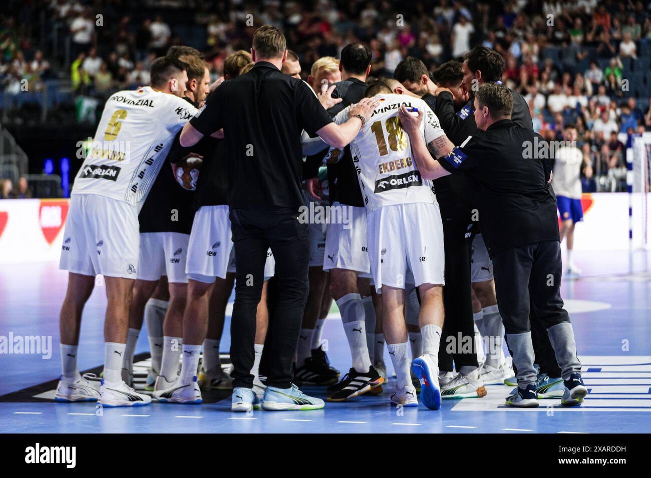 THW Kiel GER, FC Barcelona vs. THW Kiel, Handball, EHF Champions League ...