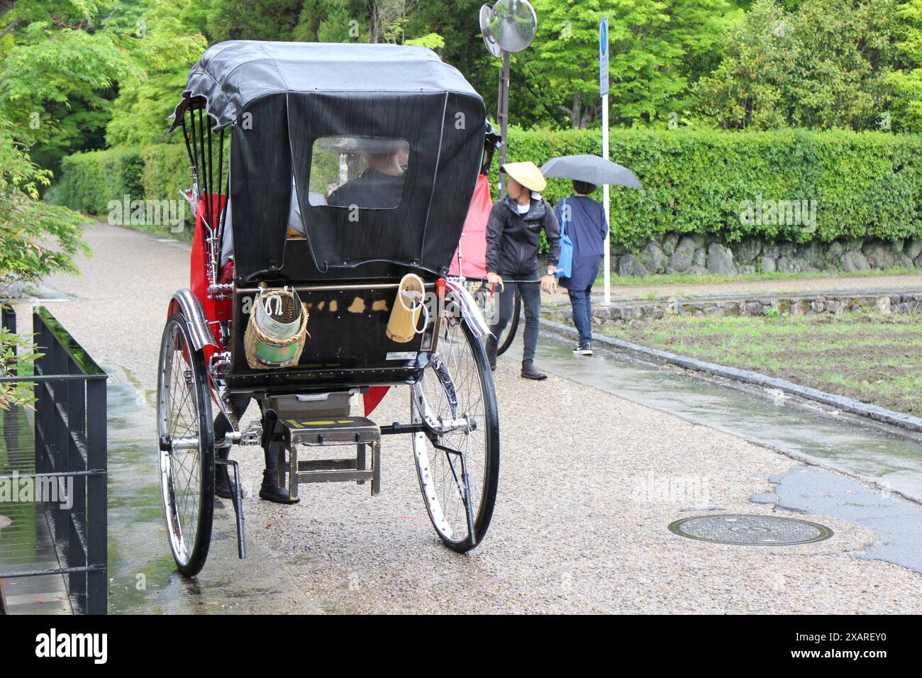 Pulled rickshaw in Arashiyama, Kyoto, Japan Stock Photo - Alamy