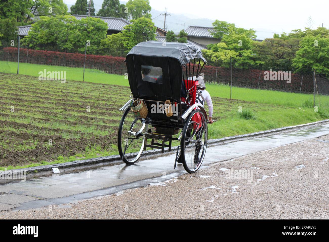 Jinrikisha rickshaw japan travel hi-res stock photography and images ...