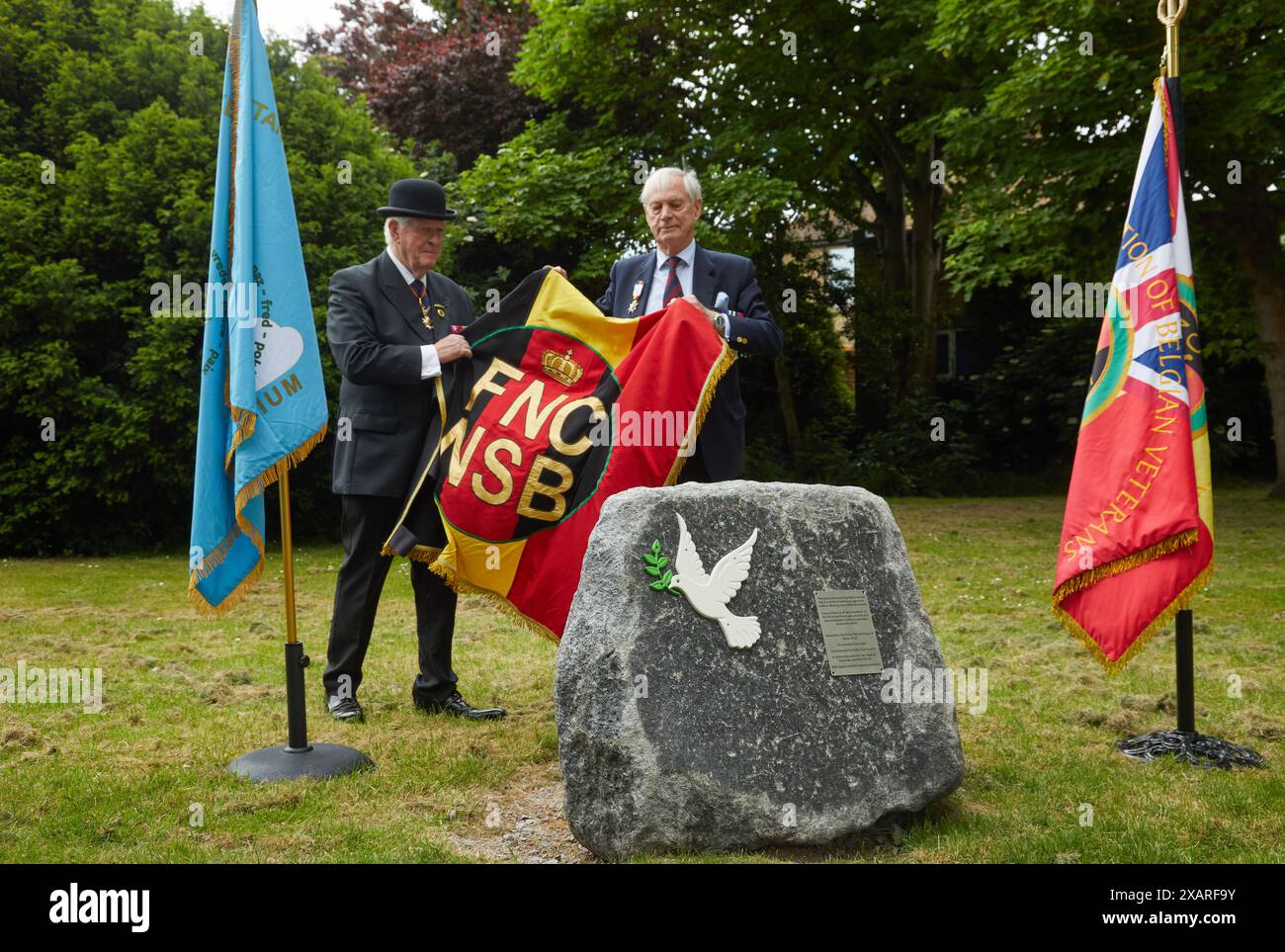 John Astor, third Baron of Hever (on right) unveiling the Peace ...