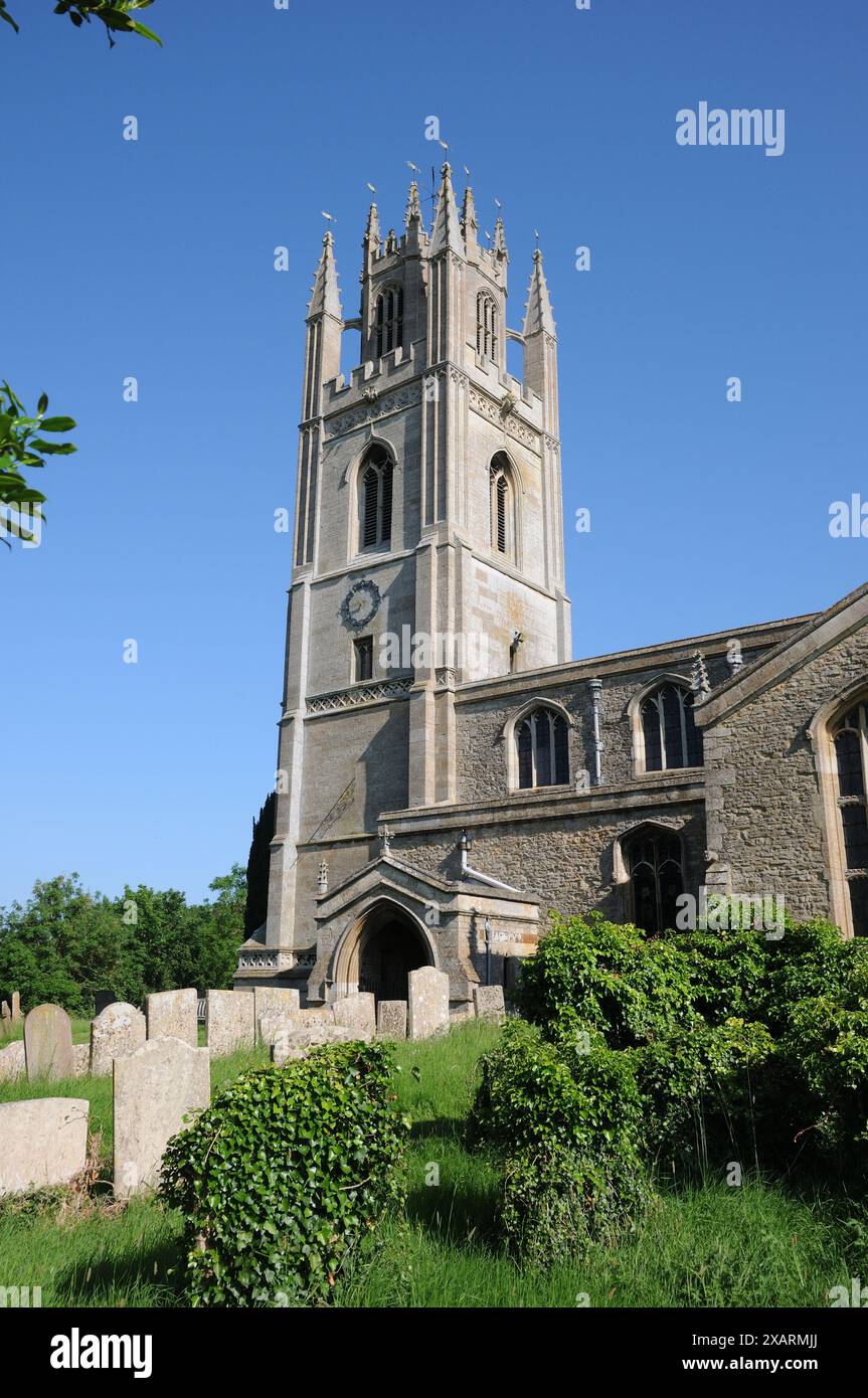 St Peters Church, Lowick, Northamptonshire Stock Photo - Alamy