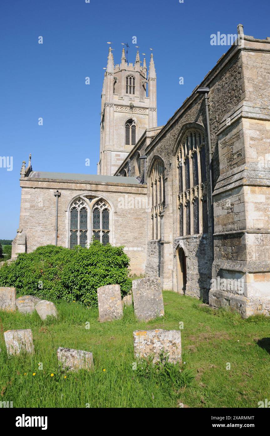 St Peters Church, Lowick, Northamptonshire Stock Photo - Alamy