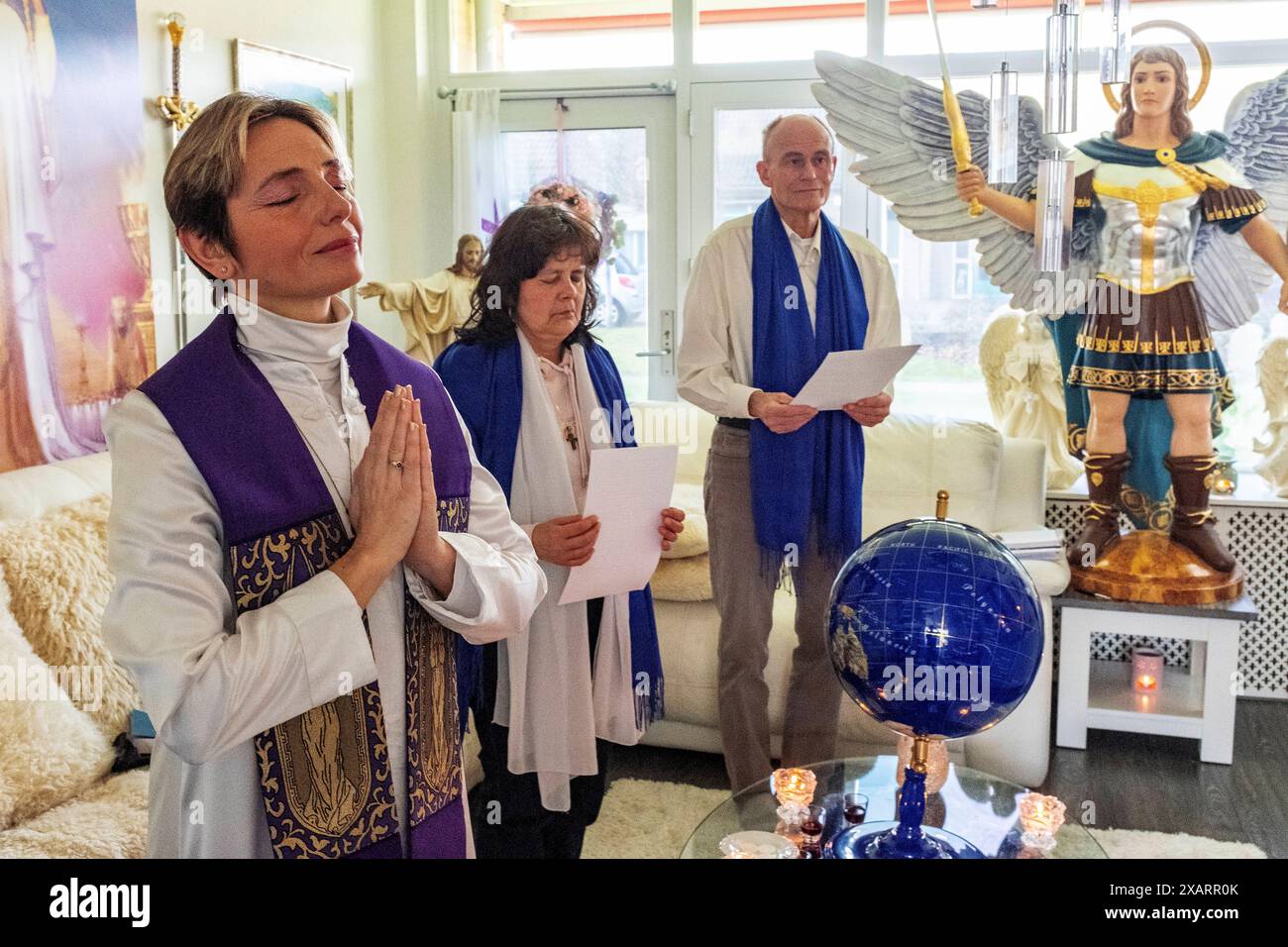 Spiritual Angel Service Female Spiritual Leader , intermediate between ...