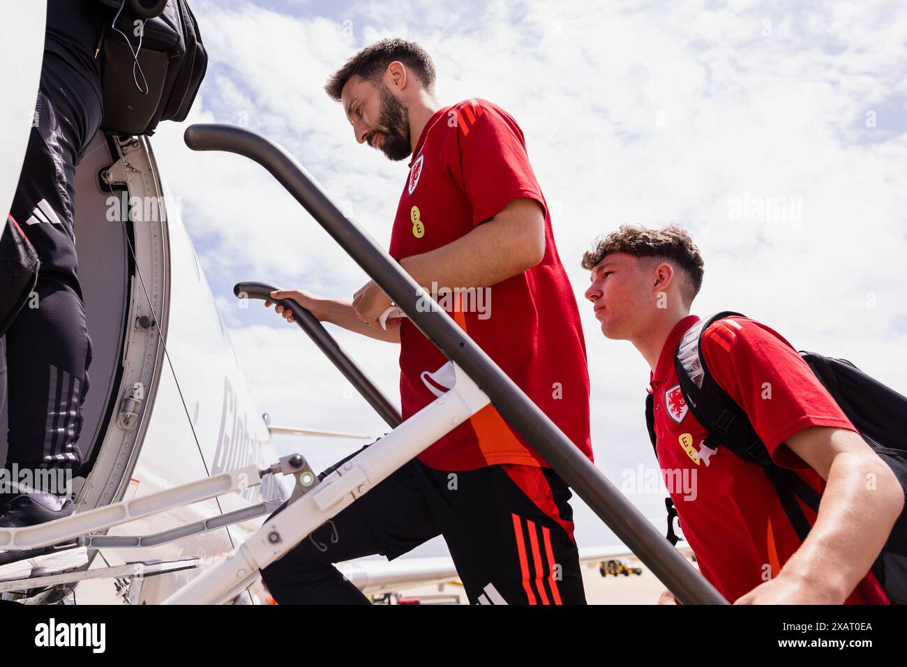 LAGOS, PORTUGAL - 08 JUNE 2024: Wales' Josh Sheehan as the Wales team ...