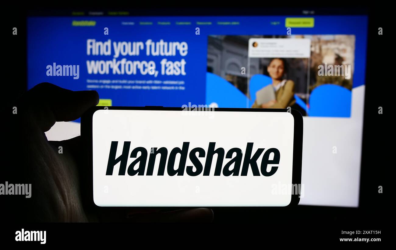 Joinhandshake hi-res stock photography and images - Alamy