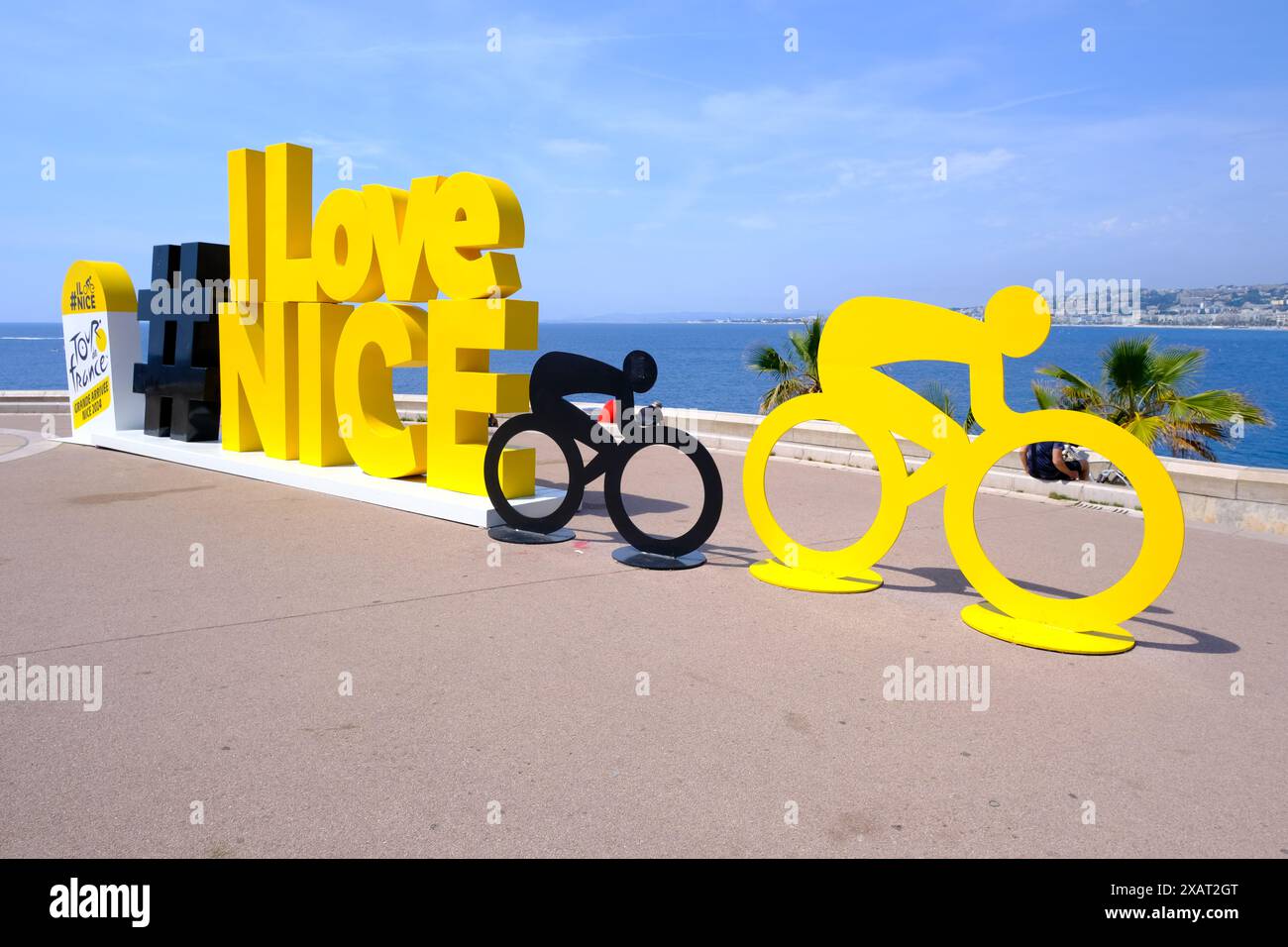 Structure I Love Nice in the colors of the Tour de France of which Nice ...