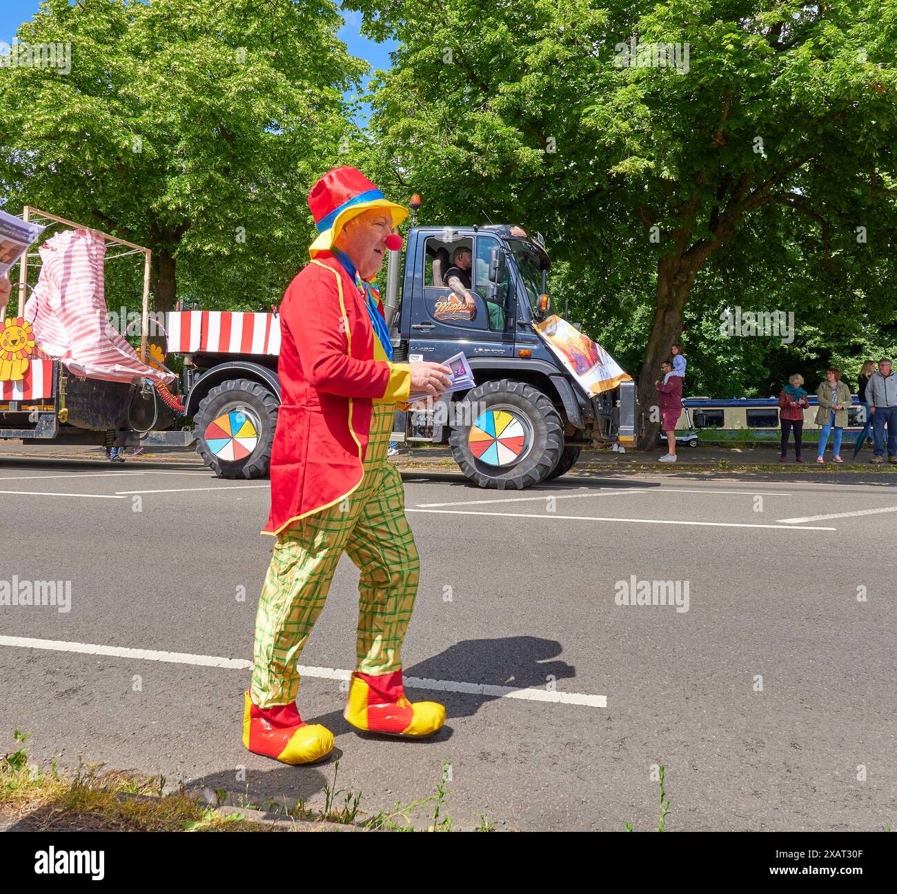 Colorful clown in fancy hi-res stock photography and images - Alamy